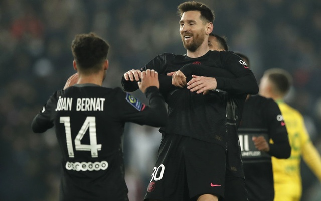 Messi scores maiden Ligue 1 goal as PSG stretch lead