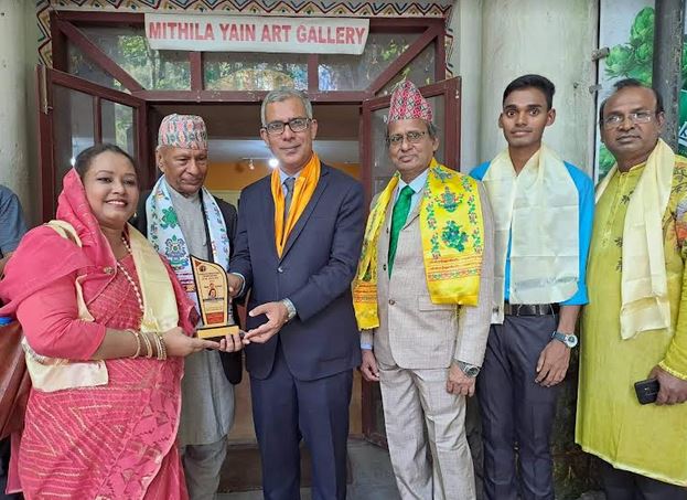 Six Bangladeshis get S.M. Sultan Fan Artists Group Award