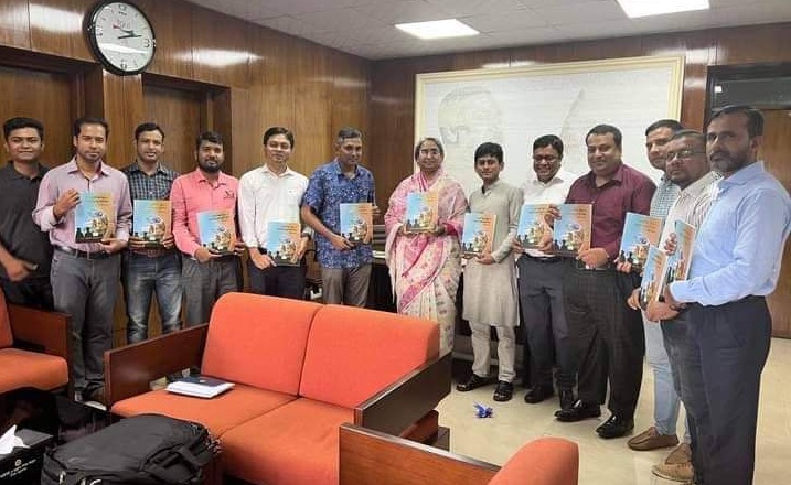 Dipu Moni unveils ERAB's annual souvenir magazine