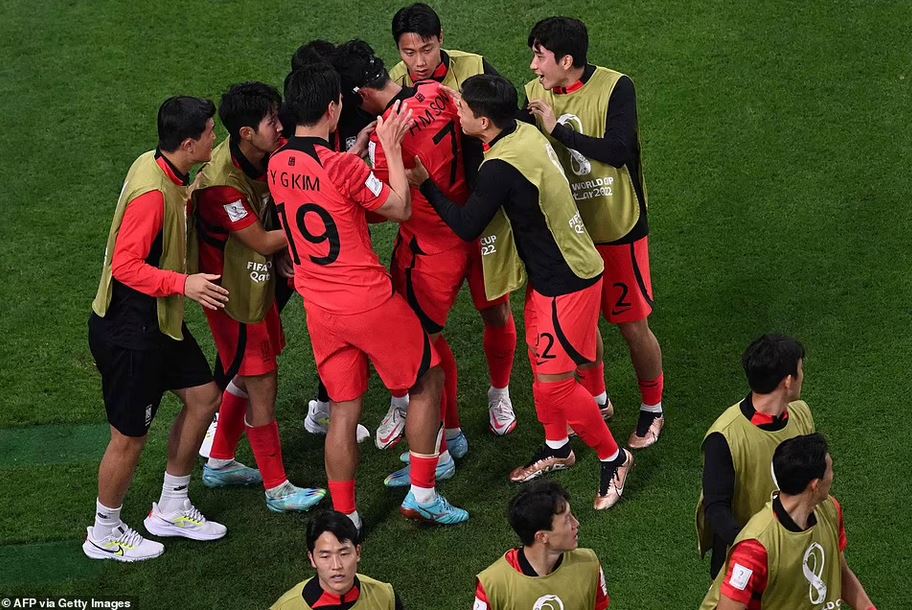 South Korea slide into final 16 after beating Portugal