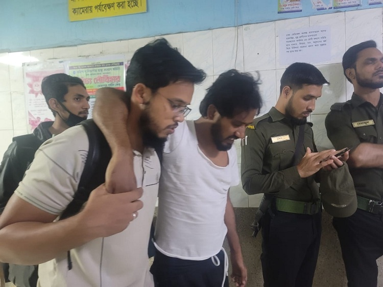 BCL activists attack Chhatra Odhikar Parishad activist, says a Parishad ...