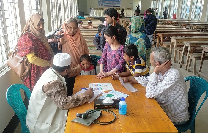 Free medical camp held in Patuakhali
