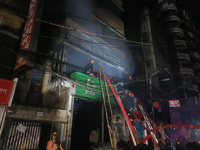 Fire at Wari building