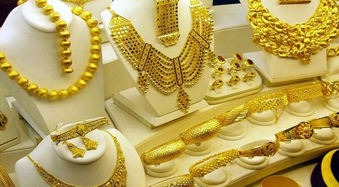 Gold price passes Tk 1 lakh for first time in Bangladesh