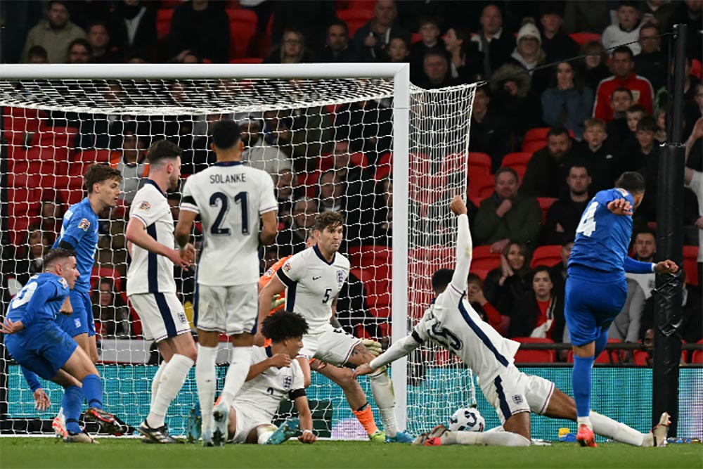Greece earn late win against England in Nations League, Italy-Belgium ...