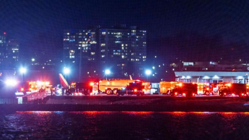 Washington plane crash: 'At least 18 bodies recovered'